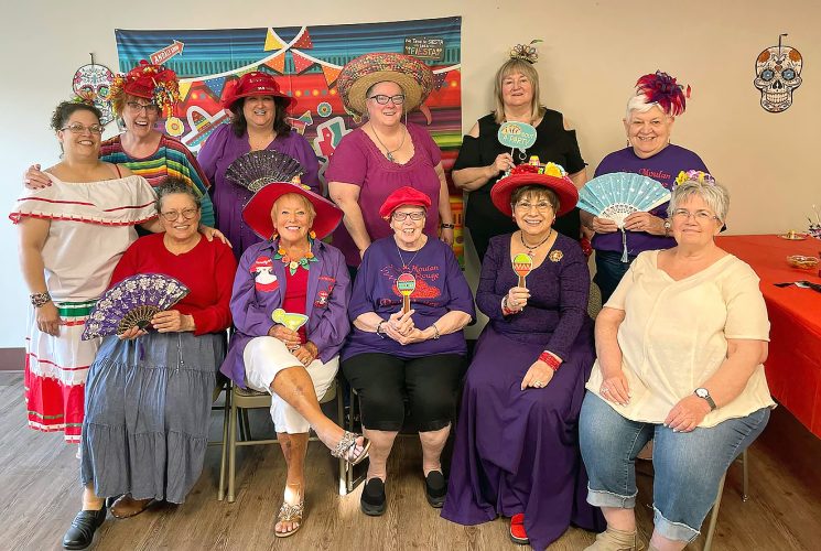 Outing for Red Hat ladies | News, Sports, Jobs - The Herald Star